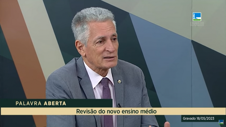 Rogério Correia debate o novo ensino médio - TV Câmara - Portal da ...
